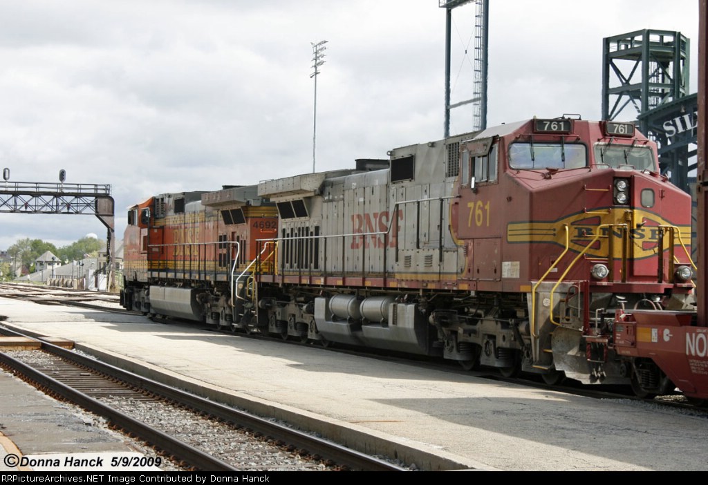 BNSF 761